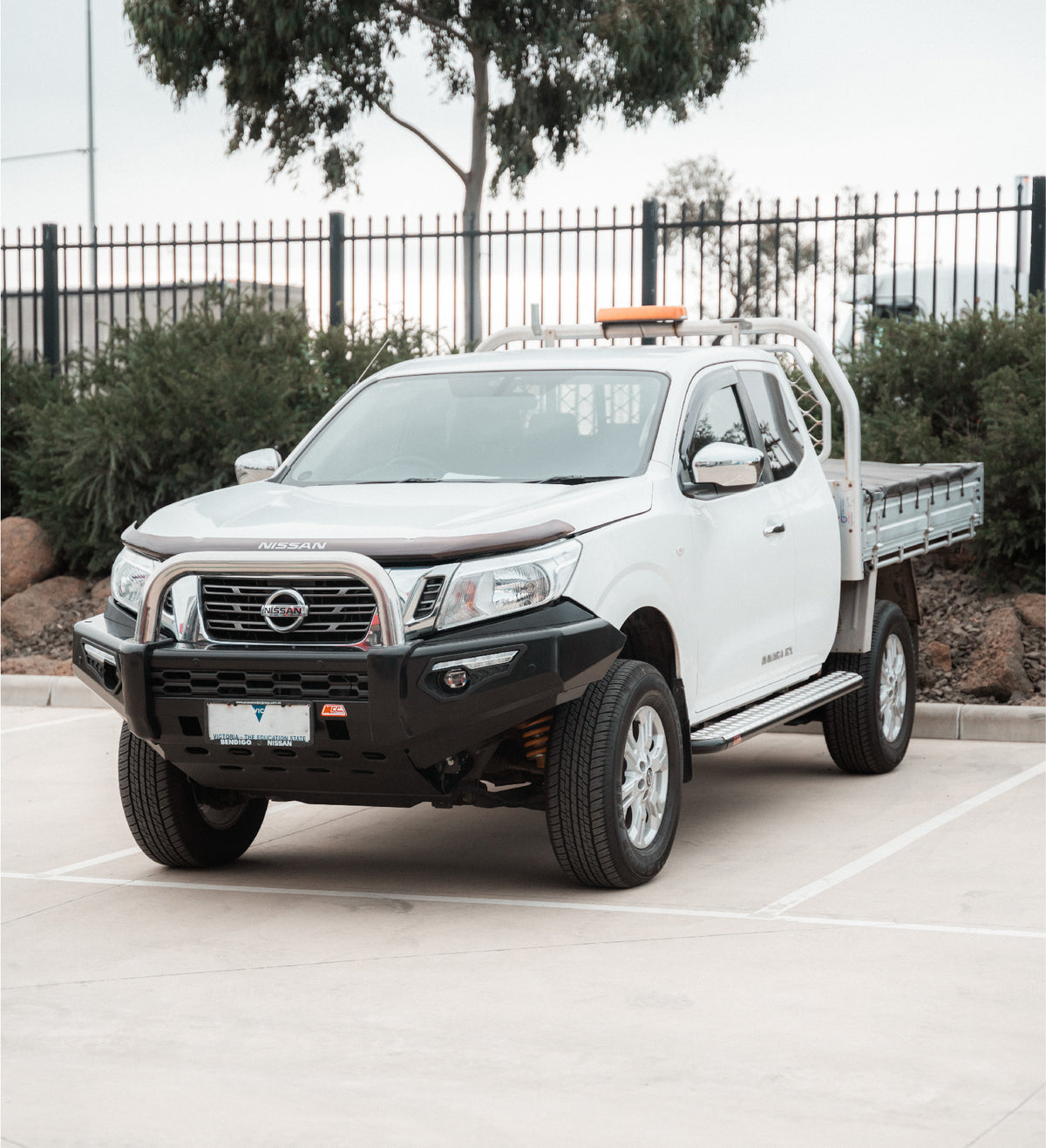 Navara NP300 2015-Present 309BS Side Step Package (Chrome Step Plate ...