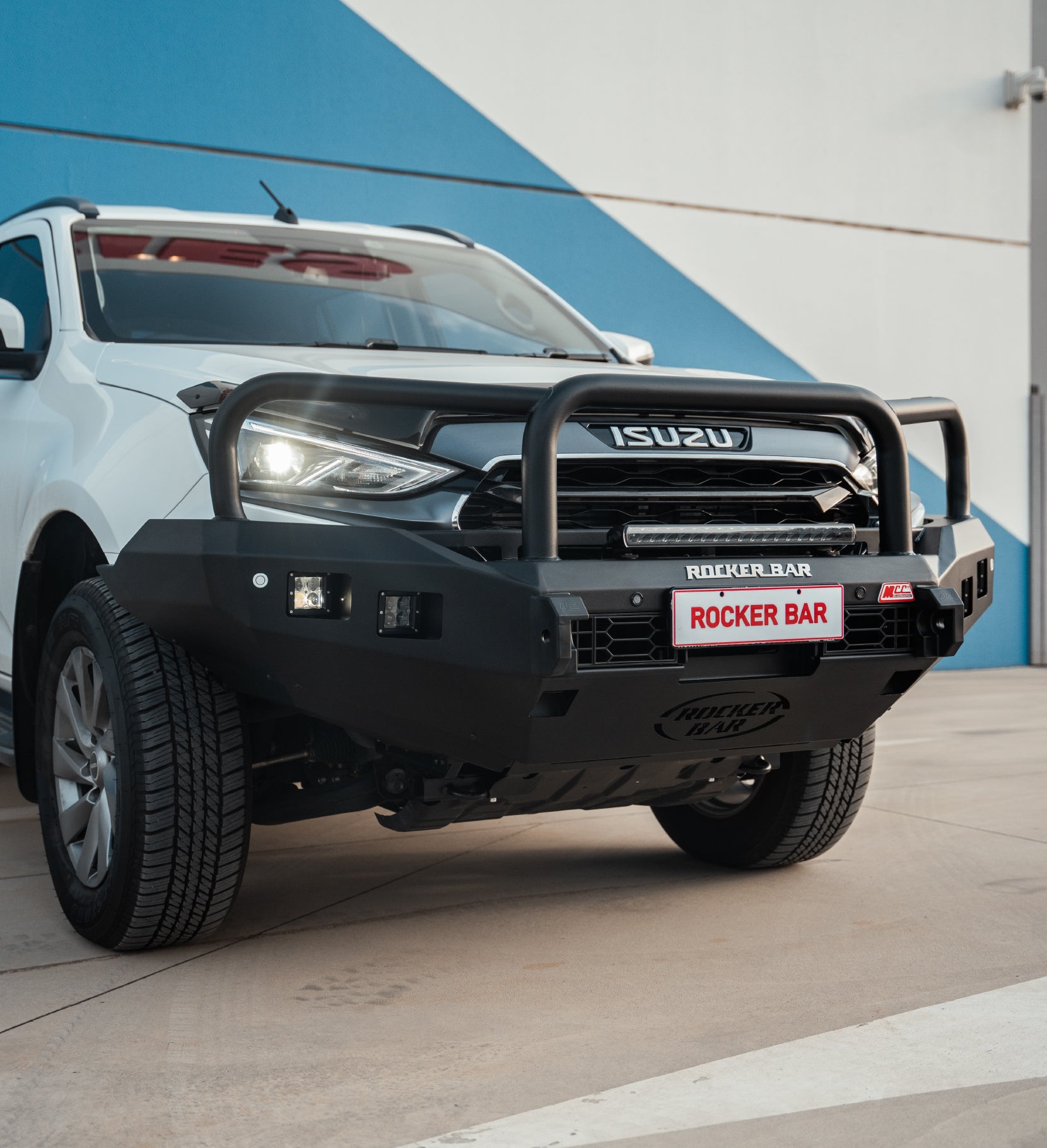 MUX Gen 3 2020-On 078-02SQ Rocker Bull Bar Triple Loops Package - SKU ...