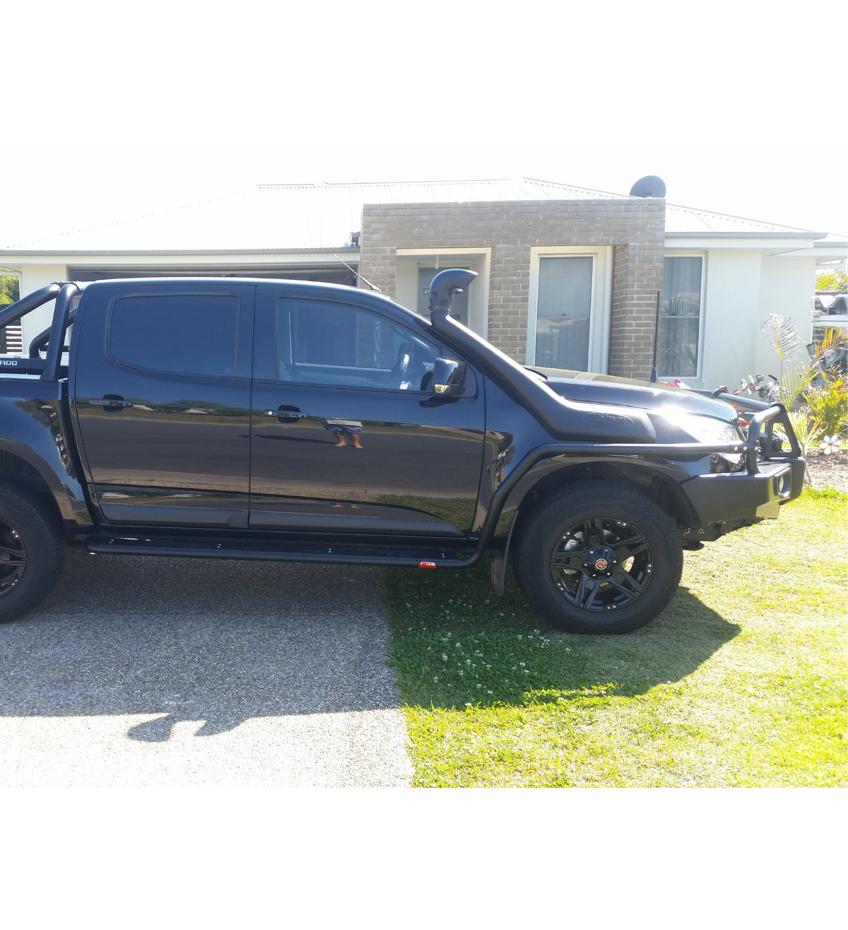 Colorado RG 2012-2021 039BSR All Black Side Step and Rail Package (50m ...