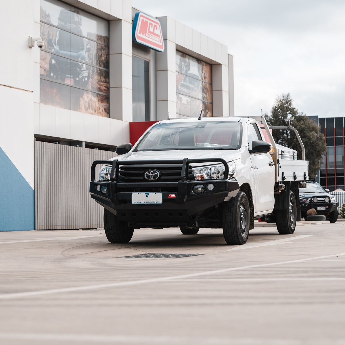 Hilux 2016-2020 Narrow 707-02 Falcon Bull Bar Black A-Frame Package (L ...