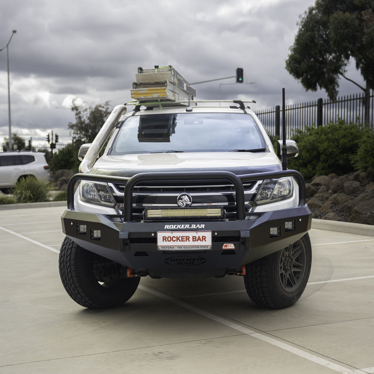 Colorado RG Colorado 7 2012-2016 078-02SQ Rocker Bull Bar Triple Loops ...