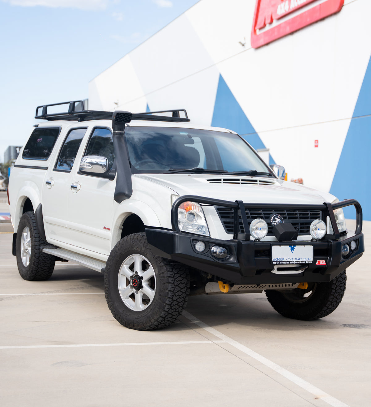 Dmax 2007-2011/ Holden RA7 - 707-02 Falcon Bull Bar Black A-Frame Pack ...