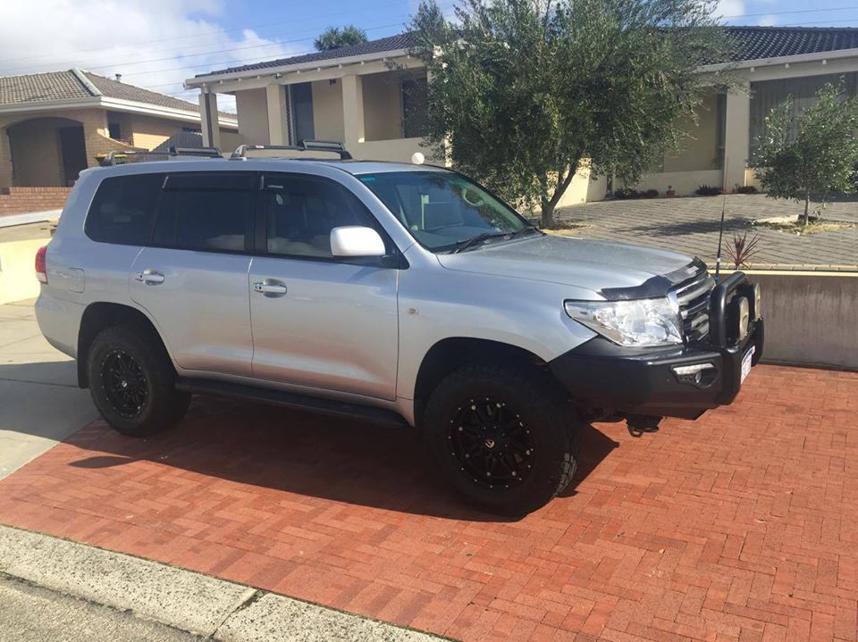 Land Cruiser 200 series prefacelift 2007-2015 808-01 Phoenix Bull Bar ...