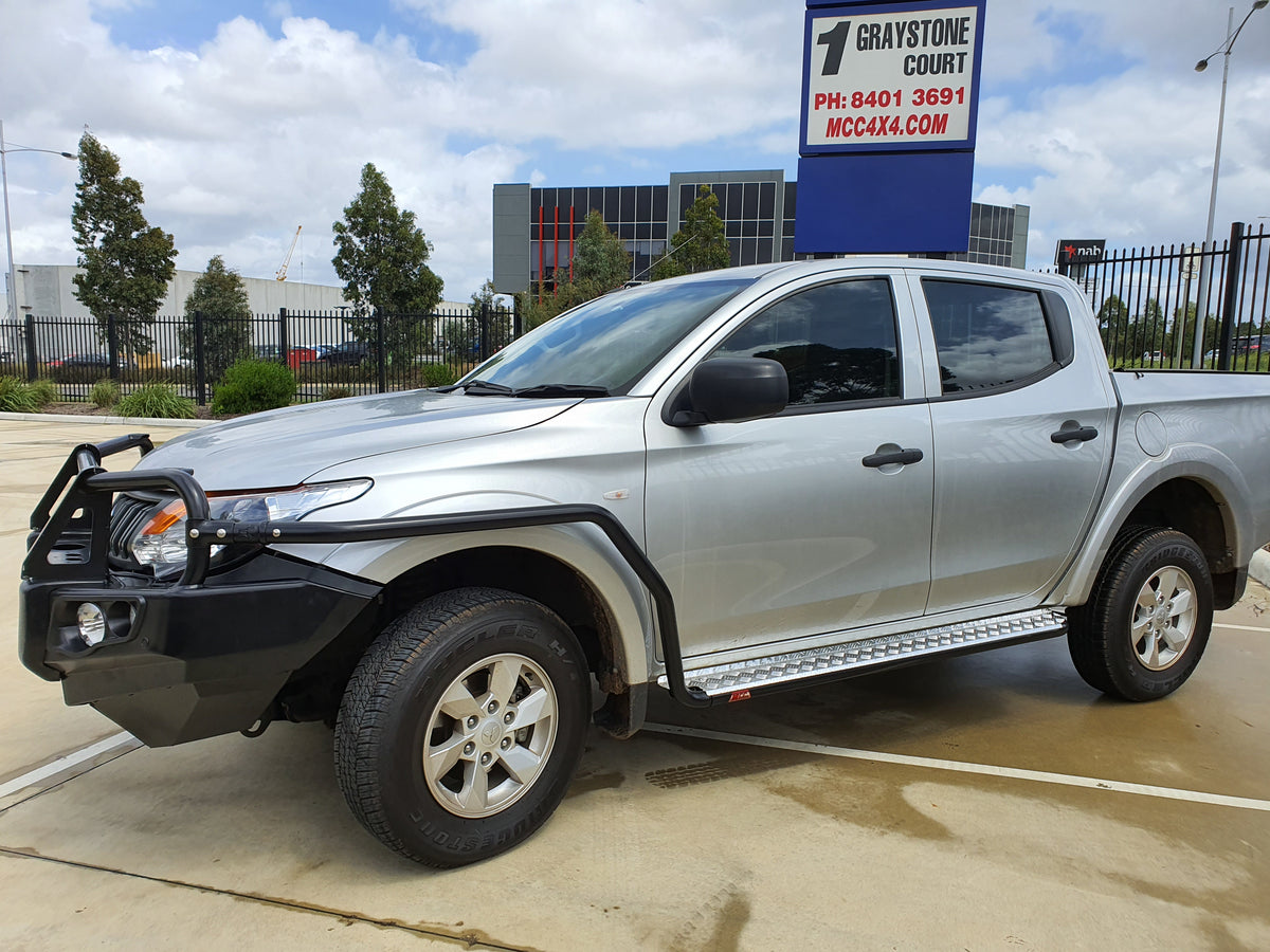 Triton MQ 2015-2019 039BSR808 Side Step and Rail Package (Chrome Step ...