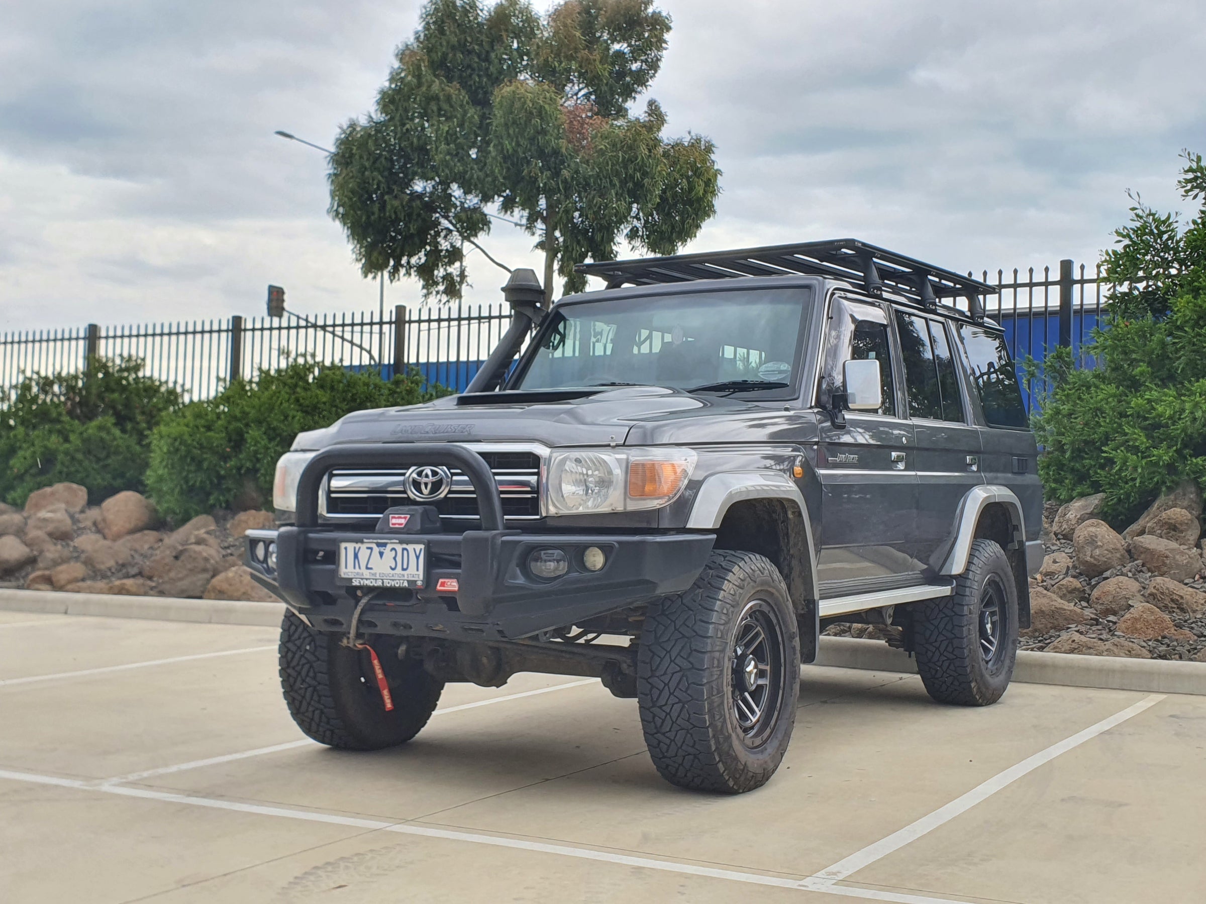 Land Cruiser 70 series 2007-Current 707-01 Falcon Bull Bar Single Blac ...