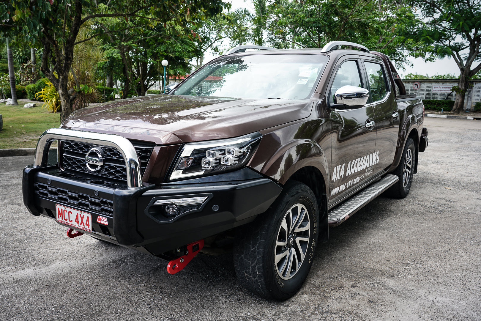 Navara Np300 2021-Present - 808-01 Phoenix Bull Bar Single Stainless L ...