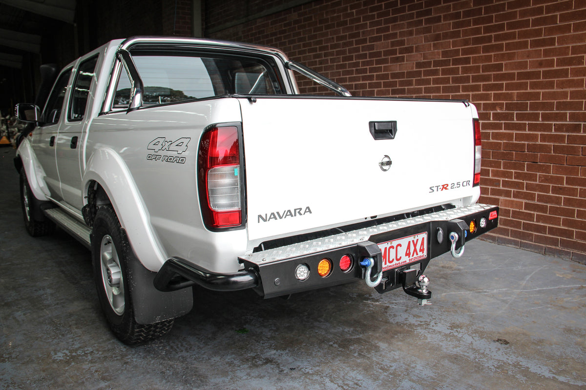 Navara D22 1997-2015 022-03 Jack Rear Bar with Light kit and Chrome St ...