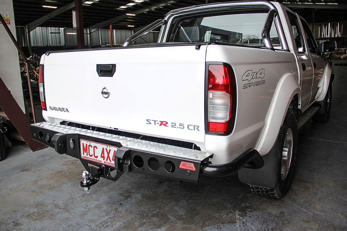 Navara D22 1997-2015 022-03 Jack Rear Bar with Chrome Step Plate Packa ...