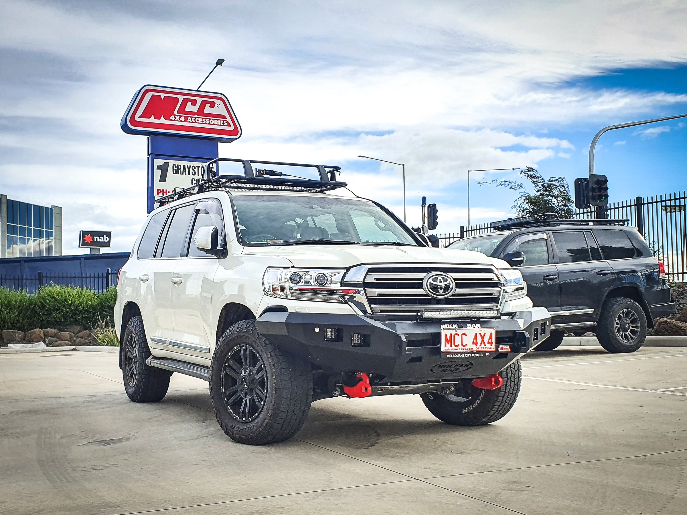 Land Cruiser 200 series Facelift 2015-2020 078-01SQ Rocker Bull Bar No ...