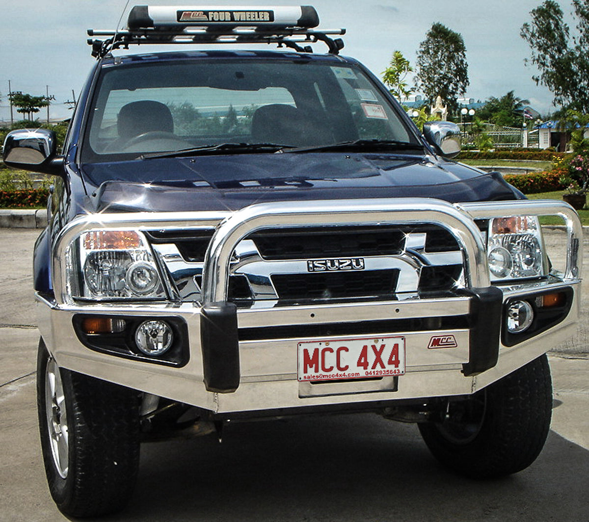 Dmax 2003-2006/ Holden Rodeo RA - 707-01A Alloy Falcon Bull Bar Triple ...