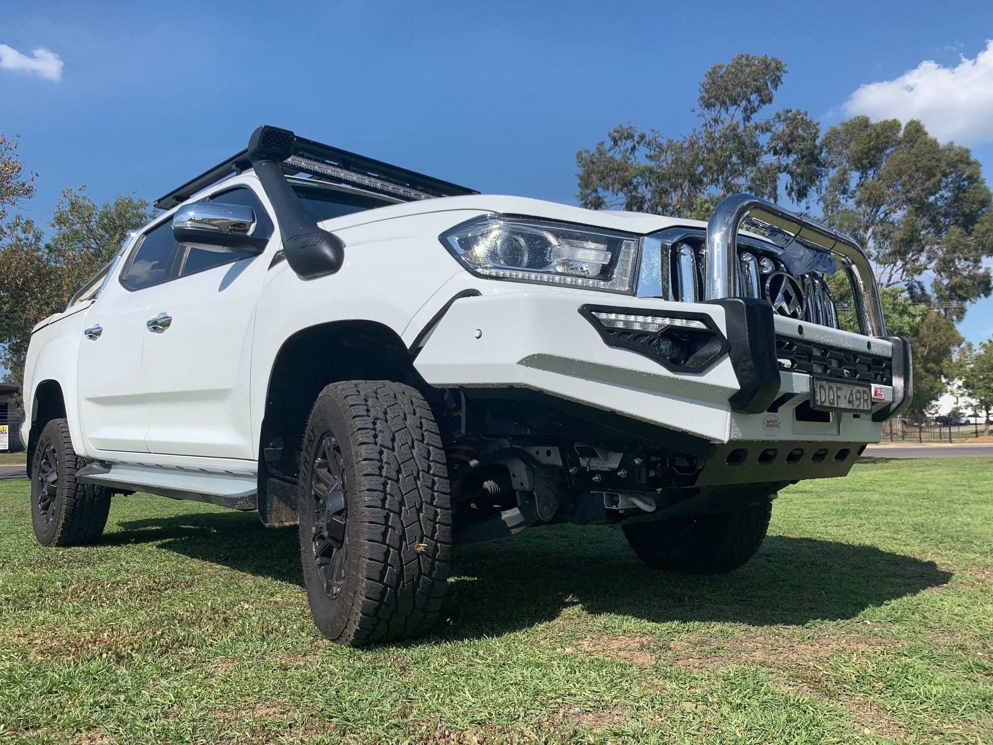 LDV T60 2018-2021 808-01 Phoenix Bull Bar Single Black Loop Package ...