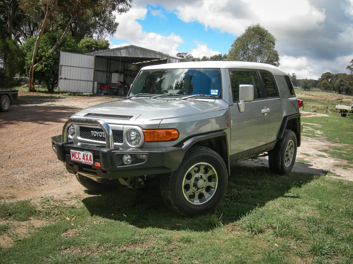 FJ Cruiser XJ10 2006-2017 707-01 Falcon Bull Bar Single Black Loop Pac ...