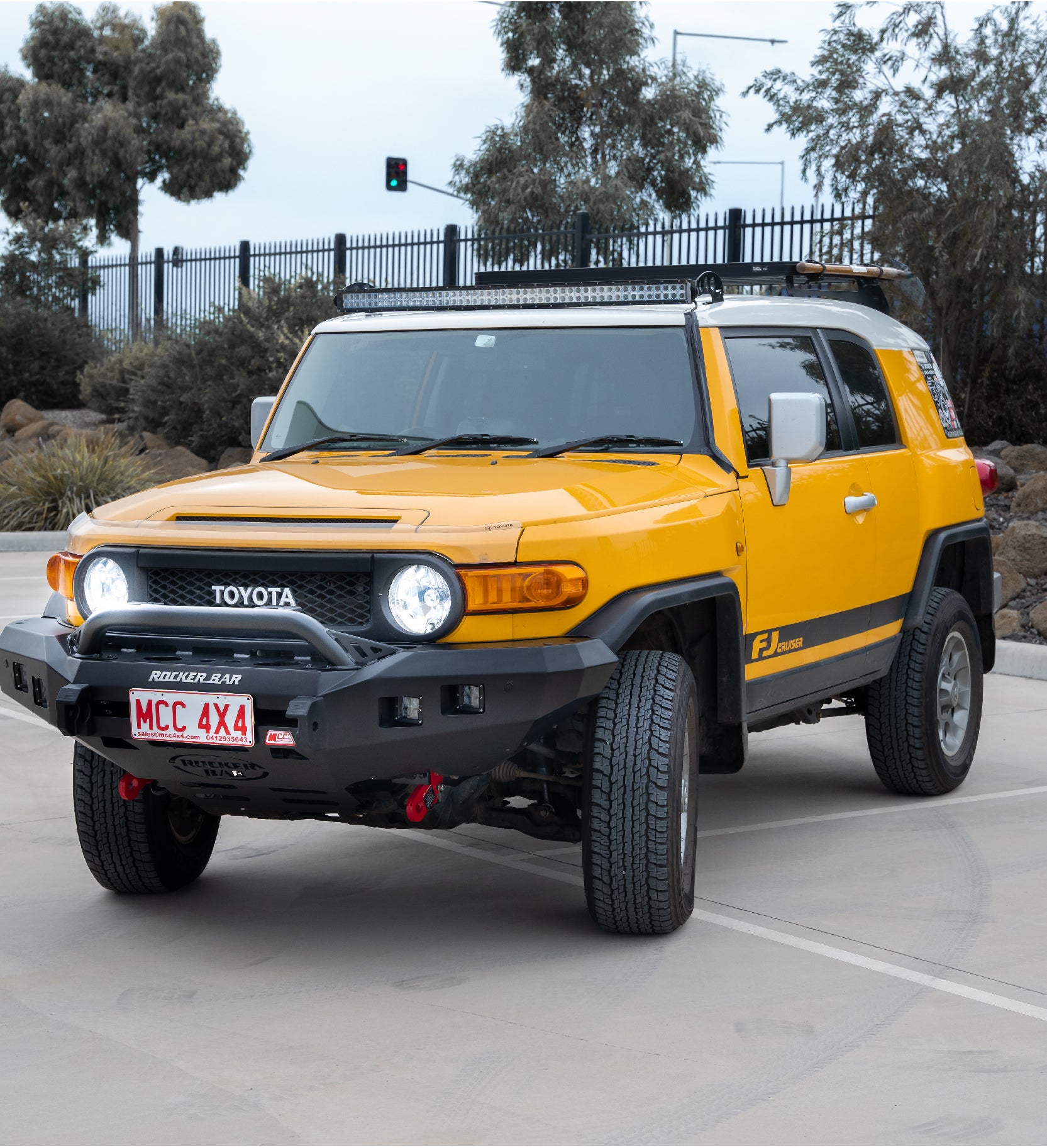 FJ Cruiser XJ10 2006-2017 078-01SQL Rocker Bull Bar Single Low Loop Pa ...